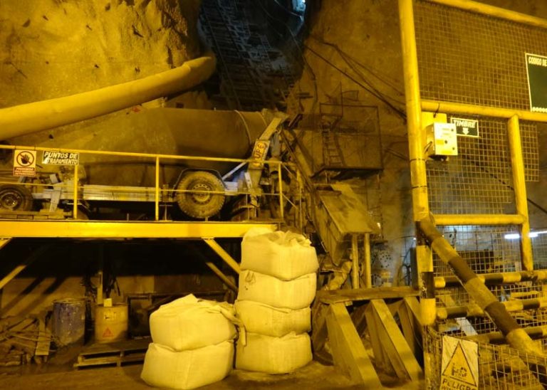 Chimenea Alimak y Convencional -🥇 DC-THYSSEN MINING 🥇